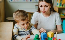 Ausbildung Kinderpfleger:in - Infos, freie Stellen & Gehalt